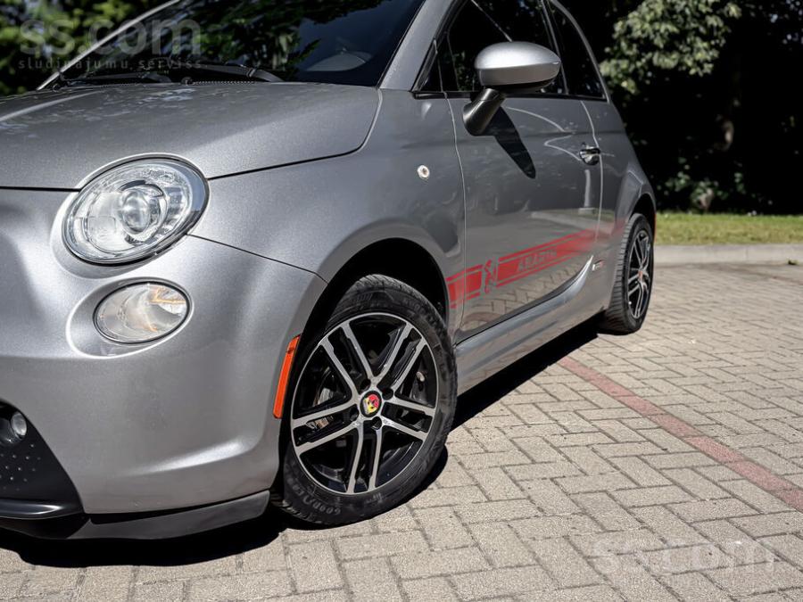 Pelēks Fiat 500 2015 Jelgava, ar dzinēja tilpumu 0.00 L un nobraukumu 108 tūkst. km par 9950 €, foto 5 vietnē AUTOMOTO.COM.LV