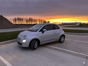 Pelēks Fiat 500 2007 Klaipėda, ar dzinēja tilpumu 1.25 L un nobraukumu 155 tūkst. km par 2700 €, foto  vietnē AUTOMOTO.COM.LV