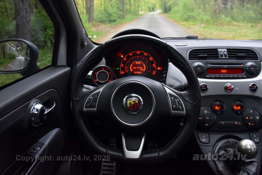 Grey Fiat 500 2014 in Tallinn, with an engine capacity of 1.40 L and mileage of 152 thousand km for 10900 €, photo 10 on AUTOMOTO.COM.LV