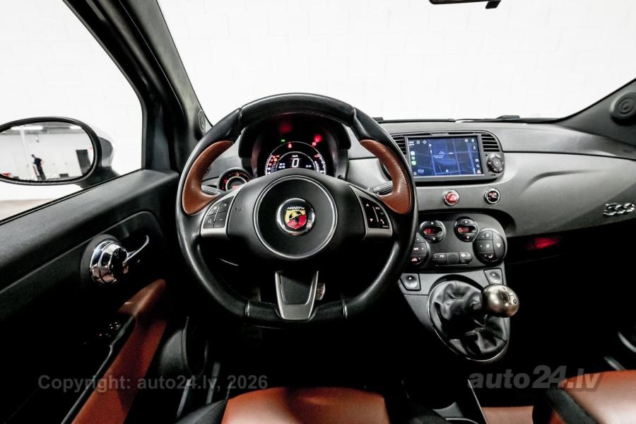 Pelēks Fiat 500 2015 Pērnava, ar dzinēja tilpumu 1.40 L un nobraukumu 90 tūkst. km par 12490 €, foto 15 vietnē AUTOMOTO.COM.LV
