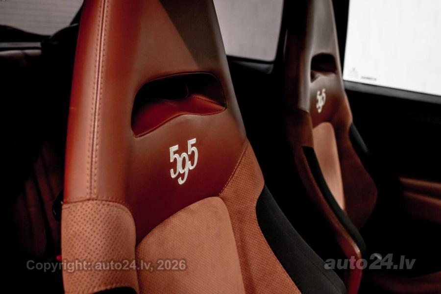 Pelēks Fiat 500 2015 Pērnava, ar dzinēja tilpumu 1.40 L un nobraukumu 90 tūkst. km par 12490 €, foto 16 vietnē AUTOMOTO.COM.LV