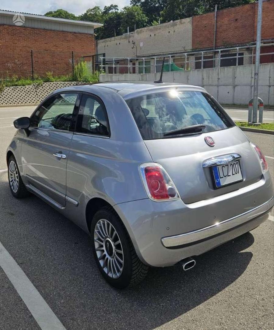 Grey Fiat 500 2015 in Kaunas, with an engine capacity of 1.37 L and mileage of 49 thousand km for 6290 €, photo 5 on AUTOMOTO.COM.LV