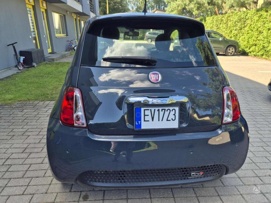 Grey Fiat 500 2016 in Kaunas, with an engine capacity of 0.00 L and mileage of 100 thousand km for 6100 €, photo 13 on AUTOMOTO.COM.LV