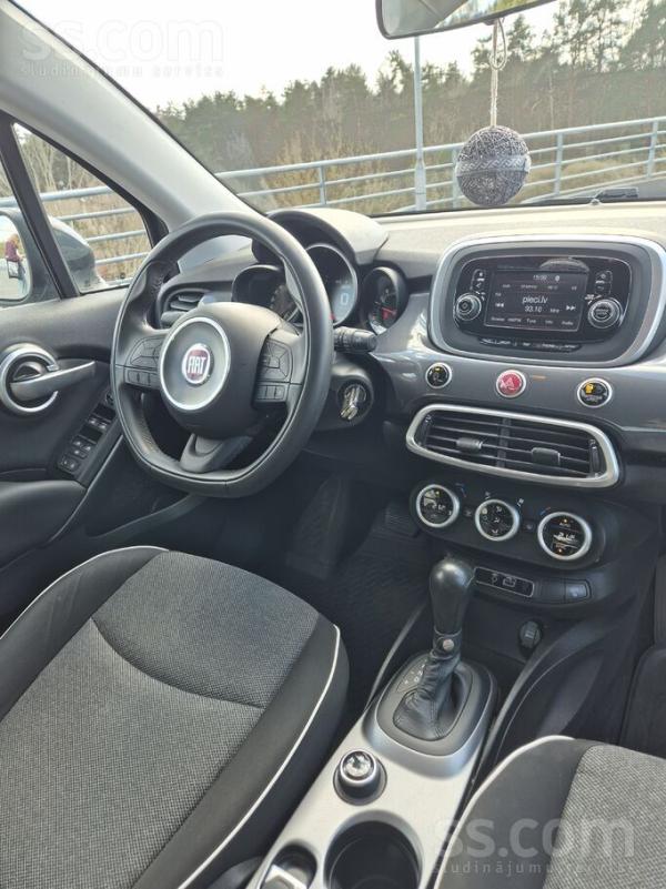 Grey Fiat 500 2017 in Valmiera, with an engine capacity of 1.60 L and mileage of 165 thousand km for 7400 €, photo 4 on AUTOMOTO.COM.LV