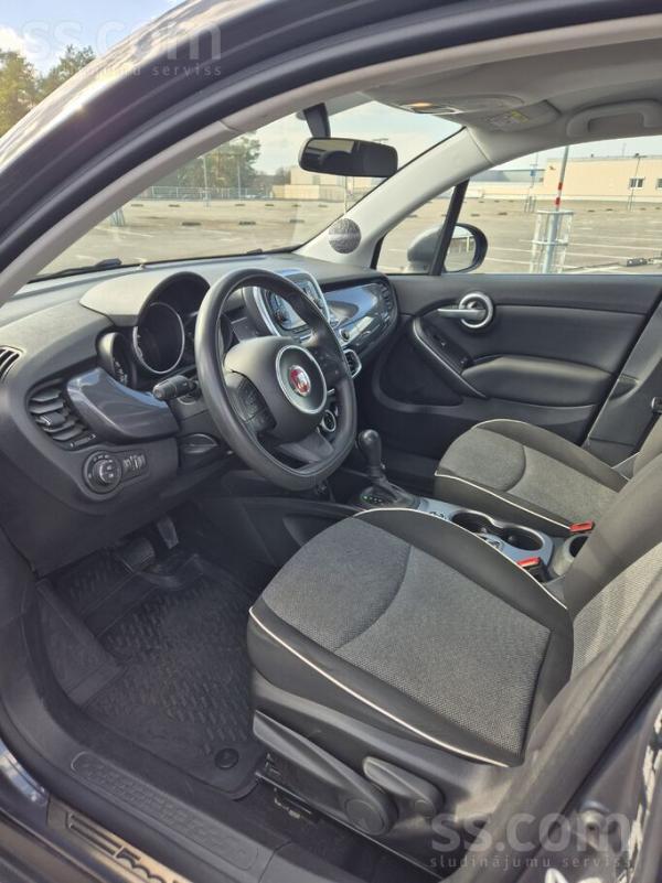 Grey Fiat 500 2017 in Valmiera, with an engine capacity of 1.60 L and mileage of 165 thousand km for 7400 €, photo 5 on AUTOMOTO.COM.LV