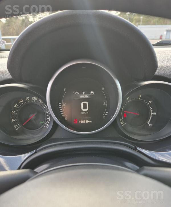 Grey Fiat 500 2017 in Valmiera, with an engine capacity of 1.60 L and mileage of 165 thousand km for 7400 €, photo 7 on AUTOMOTO.COM.LV