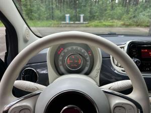Pelēks Fiat 500 2017 Viļņa, ar dzinēja tilpumu 1.24 L un nobraukumu 92 tūkst. km par 7000 €, foto 24 vietnē AUTOMOTO.COM.LV