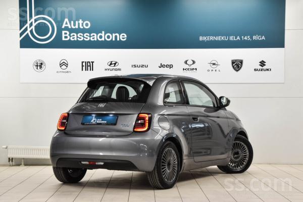 Grey Fiat 500 2022 in Riga, with an engine capacity of 1.20 L and mileage of 100 thousand km for 16990 €, photo 5 on AUTOMOTO.COM.LV