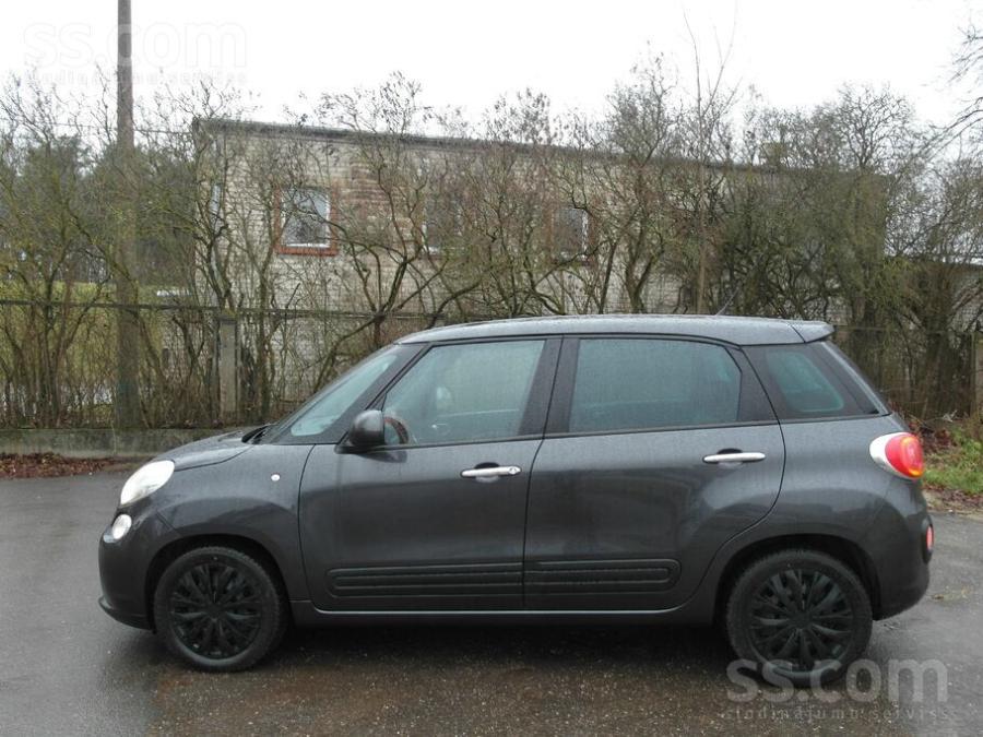 Grey Fiat 500 2013 in Riga, with an engine capacity of 1.30 L and mileage of 128 thousand km for 3650 €, photo 2 on AUTOMOTO.COM.LV