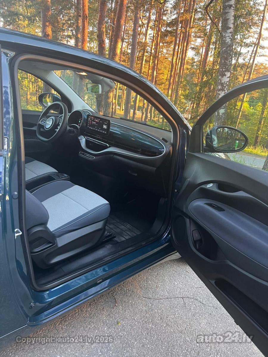 Fiat 500 2022 Tallina, ar dzinēja tilpumu 0.00 L un nobraukumu 15 tūkst. km par 16400 €, foto 18 vietnē AUTOMOTO.COM.LV