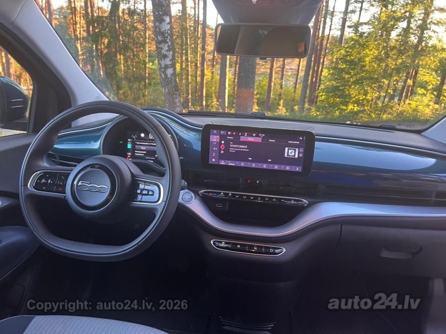 Fiat 500 2022 Tallina, ar dzinēja tilpumu 0.00 L un nobraukumu 15 tūkst. km par 16400 €, foto 21 vietnē AUTOMOTO.COM.LV