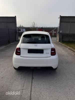 Fiat 500 2023 Tallina, ar dzinēja tilpumu 43.00 L un nobraukumu 12 tūkst. km par 17900 €, foto 6 vietnē AUTOMOTO.COM.LV