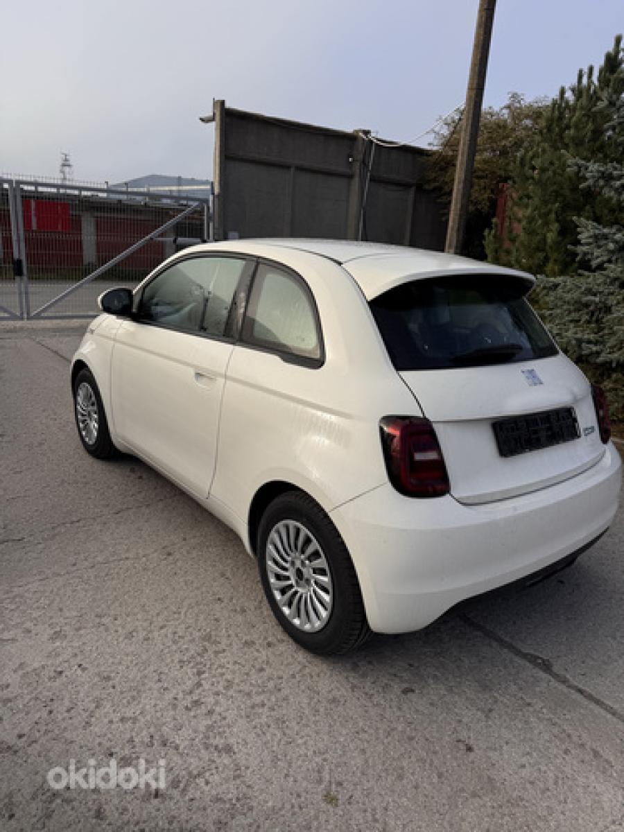 Fiat 500 2023 Tallina, ar dzinēja tilpumu 43.00 L un nobraukumu 12 tūkst. km par 17900 €, foto 7 vietnē AUTOMOTO.COM.LV