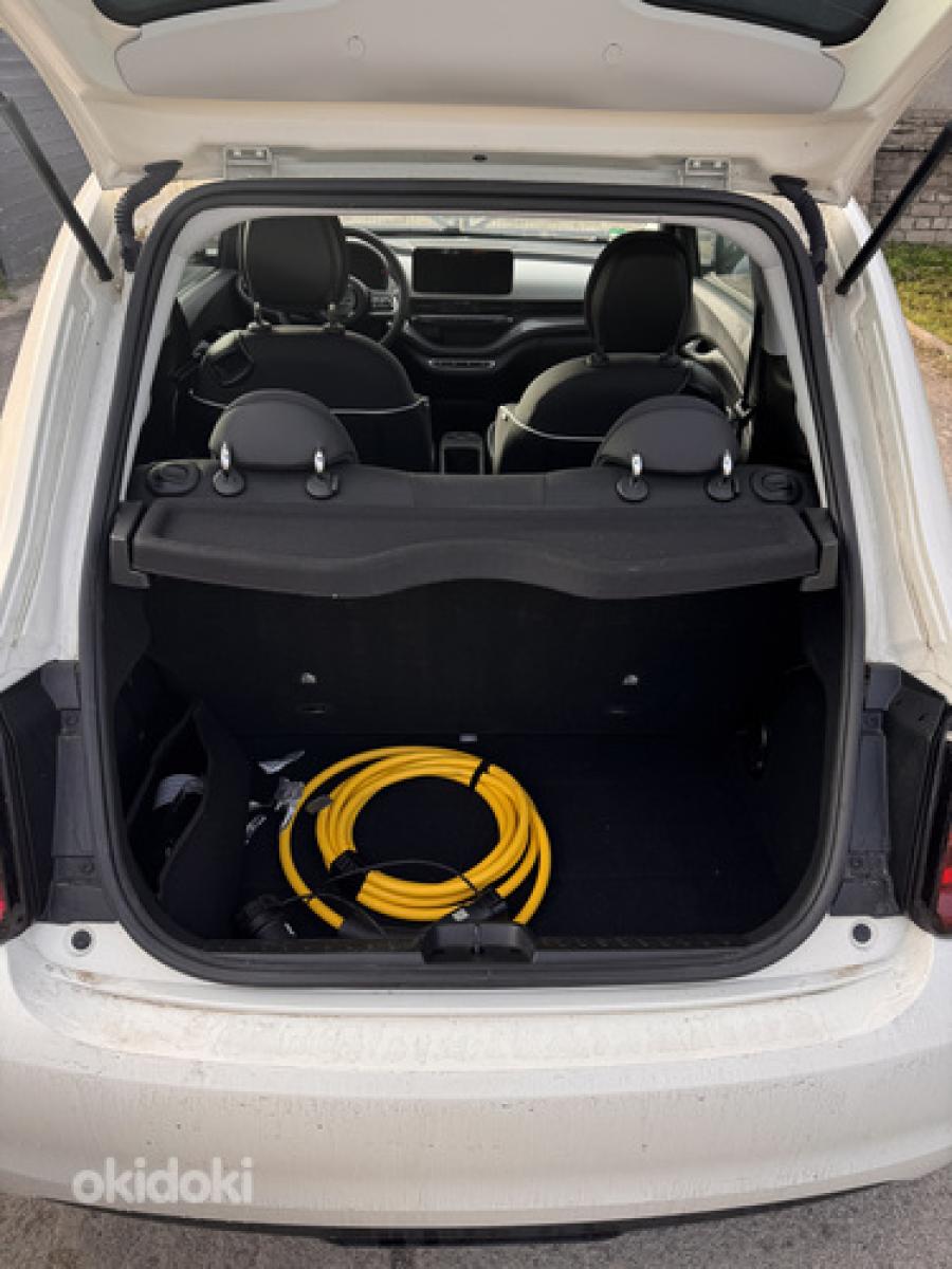 Fiat 500 2023 Tallina, ar dzinēja tilpumu 43.00 L un nobraukumu 12 tūkst. km par 17900 €, foto 8 vietnē AUTOMOTO.COM.LV