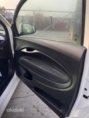Fiat 500 2023 Tallina, ar dzinēja tilpumu 43.00 L un nobraukumu 12 tūkst. km par 17900 €, foto 11 vietnē AUTOMOTO.COM.LV