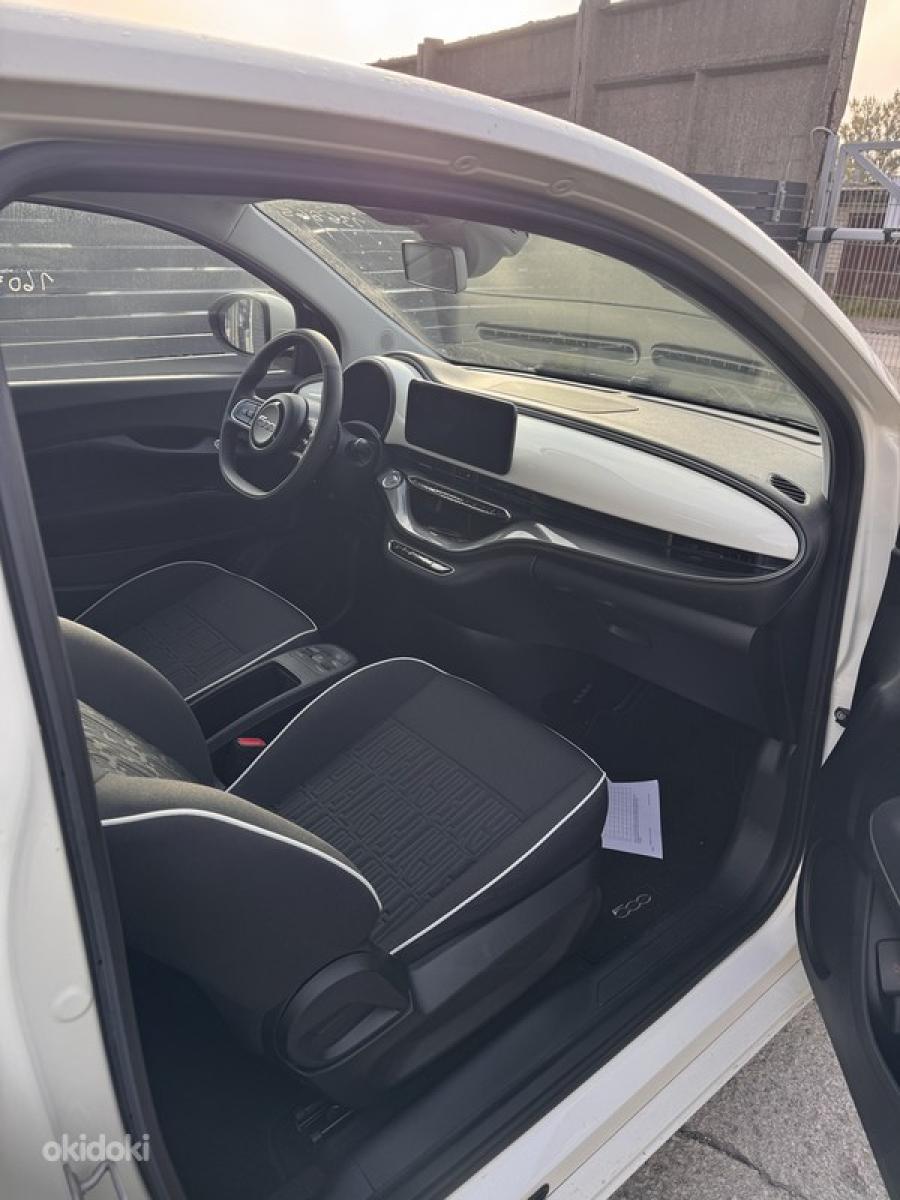 Fiat 500 2023 Tallina, ar dzinēja tilpumu 43.00 L un nobraukumu 12 tūkst. km par 17900 €, foto 25 vietnē AUTOMOTO.COM.LV