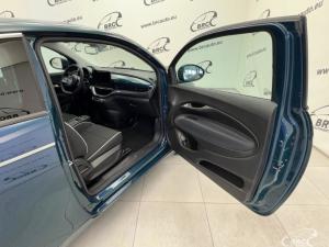 Fiat 500 2023 in Vilnius, with an engine capacity of 0.00 L and mileage of 3 thousand km for 14900 €, photo 5 on AUTOMOTO.COM.LV