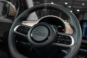 Oranžs Fiat 500 2021 Rīga, ar dzinēja tilpumu 0.00 L un nobraukumu 61 tūkst. km par 17000 €, foto 20 vietnē AUTOMOTO.COM.LV