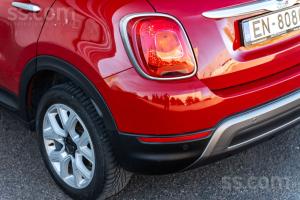 Red Fiat 500 2015 in Riga, with an engine capacity of 1.40 L and mileage of 0 thousand km for 8350 €, photo 11 on AUTOMOTO.COM.LV