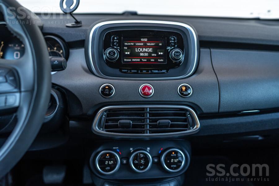 Red Fiat 500 2015 in Riga, with an engine capacity of 1.40 L and mileage of 0 thousand km for 8350 €, photo 15 on AUTOMOTO.COM.LV