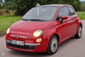 Sarkans Fiat 500 2009 Kauņa, ar dzinēja tilpumu 1.24 L un nobraukumu 181 tūkst. km par 2400 €, foto  vietnē AUTOMOTO.COM.LV