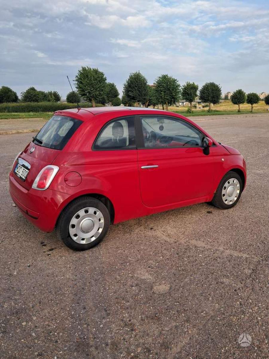 Red Fiat 500 2010 in Kaunas, with an engine capacity of 1.24 L and mileage of 150 thousand km for 3800 €, photo 5 on AUTOMOTO.COM.LV