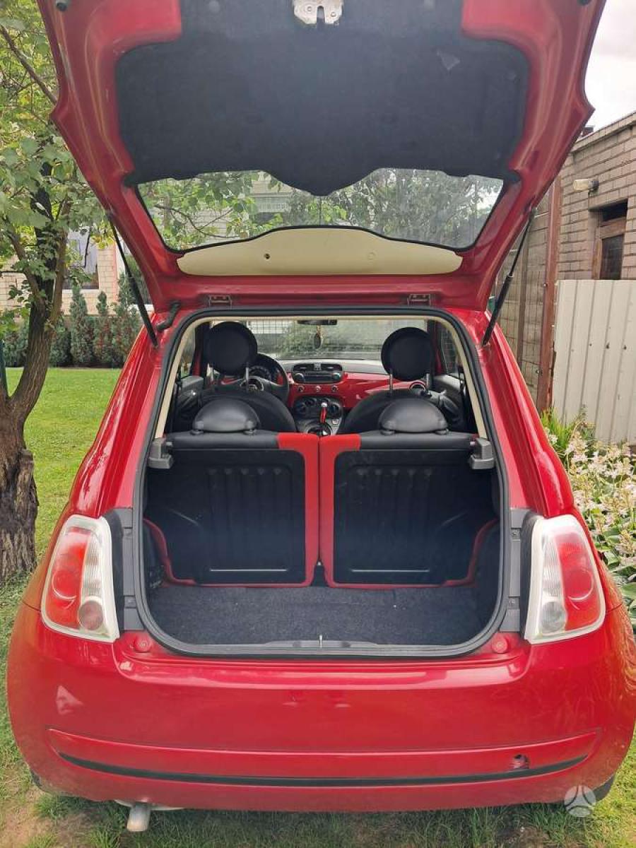 Red Fiat 500 2010 in Kaunas, with an engine capacity of 1.24 L and mileage of 150 thousand km for 3800 €, photo 8 on AUTOMOTO.COM.LV