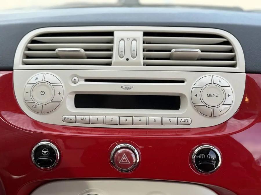 Red Fiat 500 2010 in Riga, with an engine capacity of 1.20 L and mileage of 36 thousand km for 4400 €, photo 12 on AUTOMOTO.COM.LV