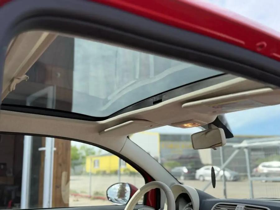 Red Fiat 500 2010 in Riga, with an engine capacity of 1.20 L and mileage of 36 thousand km for 4400 €, photo 13 on AUTOMOTO.COM.LV