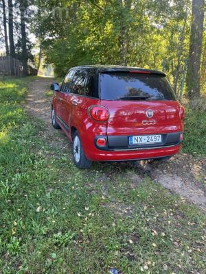 Red Fiat 500 2013 in Riga, with an engine capacity of 0.90 L and mileage of 130 thousand km for 5200 €, photo 3 on AUTOMOTO.COM.LV