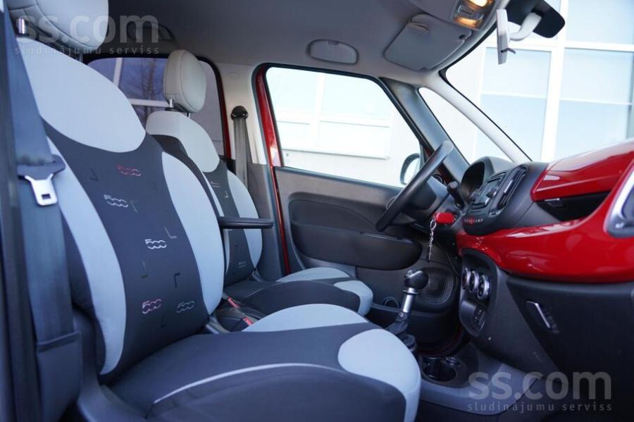 Red Fiat 500 2013 in Riga, with an engine capacity of 0.90 L and mileage of 141 thousand km for 5495 €, photo 13 on AUTOMOTO.COM.LV