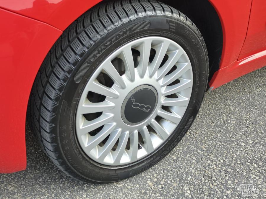 Sarkans Fiat 500 2016 Klaipėda, ar dzinēja tilpumu 1.20 L un nobraukumu 76 tūkst. km par 8000 €, foto 13 vietnē AUTOMOTO.COM.LV