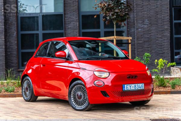 Red Fiat 500 2022 in Riga, with an engine capacity of 0.00 L and mileage of 27 thousand km for 17500 €, photo 2 on AUTOMOTO.COM.LV