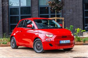 Red Fiat 500 2022 in Riga, with an engine capacity of 0.00 L and mileage of 27 thousand km for 17500 €, photo 3 on AUTOMOTO.COM.LV