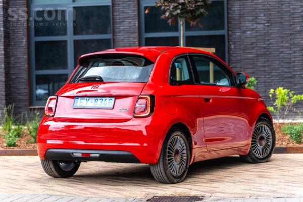 Red Fiat 500 2022 in Riga, with an engine capacity of 0.00 L and mileage of 27 thousand km for 17500 €, photo 3 on AUTOMOTO.COM.LV