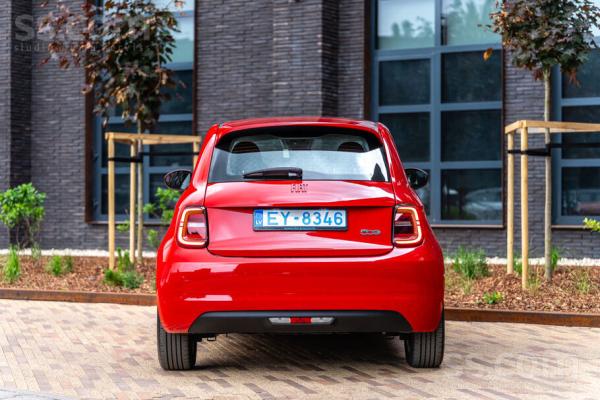 Red Fiat 500 2022 in Riga, with an engine capacity of 0.00 L and mileage of 27 thousand km for 17500 €, photo 5 on AUTOMOTO.COM.LV
