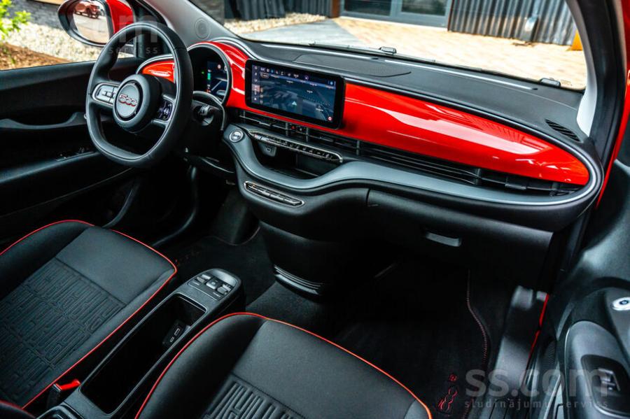 Red Fiat 500 2022 in Riga, with an engine capacity of 0.00 L and mileage of 27 thousand km for 17500 €, photo 30 on AUTOMOTO.COM.LV