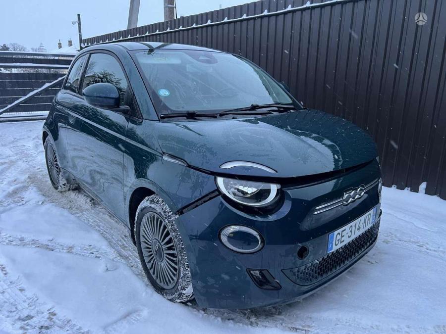 Violet Fiat 500 2022 in Kaunas, with an engine capacity of 0.00 L and mileage of 29 thousand km for 8900 €, photo 1 on AUTOMOTO.COM.LV