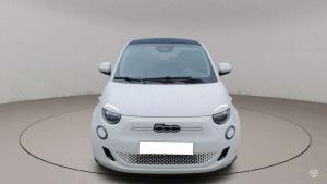 White Fiat 500 2021 in Vilnius, with an engine capacity of 0.00 L and mileage of 31 thousand km for 16500 €, photo 3 on AUTOMOTO.COM.LV