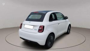 White Fiat 500 2021 in Vilnius, with an engine capacity of 0.00 L and mileage of 31 thousand km for 16500 €, photo 8 on AUTOMOTO.COM.LV