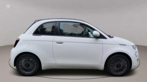 White Fiat 500 2021 in Vilnius, with an engine capacity of 0.00 L and mileage of 31 thousand km for 16500 €, photo 9 on AUTOMOTO.COM.LV