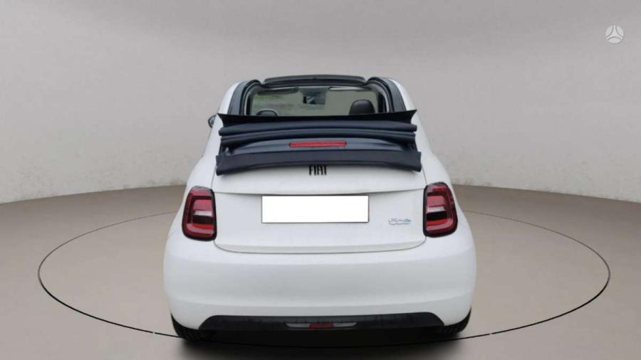 White Fiat 500 2021 in Vilnius, with an engine capacity of 0.00 L and mileage of 31 thousand km for 16500 €, photo 10 on AUTOMOTO.COM.LV