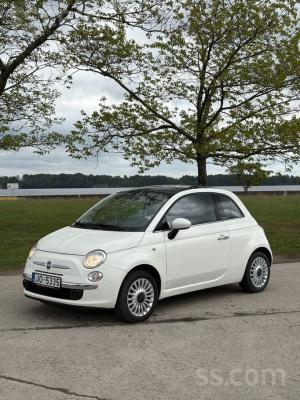 Balts Fiat 500 2008 Aizkraukle, ar dzinēja tilpumu 1.30 L un nobraukumu 196 tūkst. km par 3400 €, foto  vietnē AUTOMOTO.COM.LV