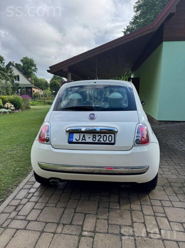 White Fiat 500 2011 in Riga, with an engine capacity of 1.20 L and mileage of 97 thousand km for 3800 €, photo 2 on AUTOMOTO.COM.LV