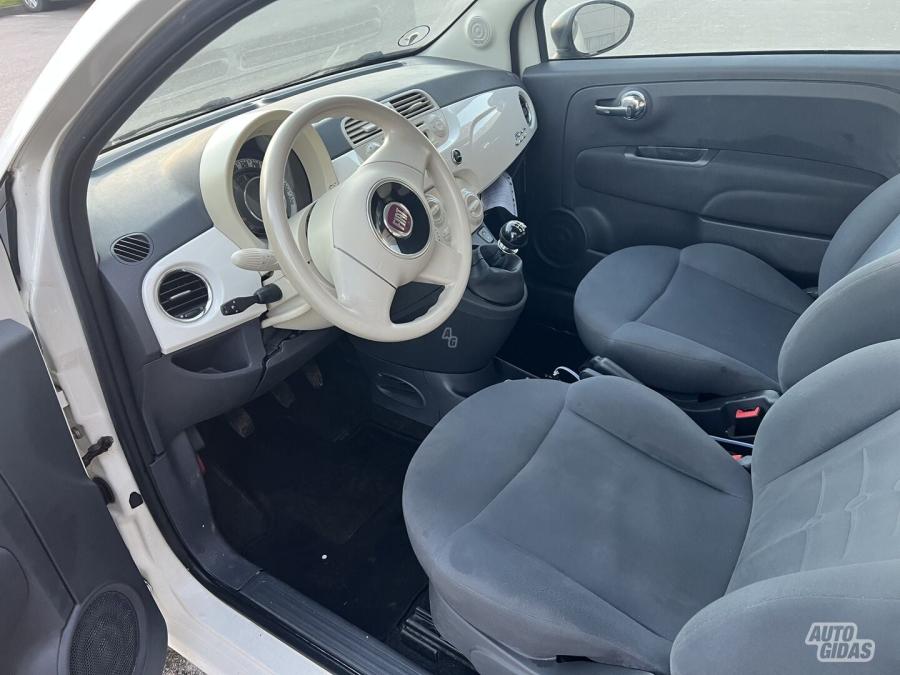 Balts Fiat 500 2008 Klaipėda, ar dzinēja tilpumu 1.30 L un nobraukumu 260 tūkst. km par 2170 €, foto 18 vietnē AUTOMOTO.COM.LV
