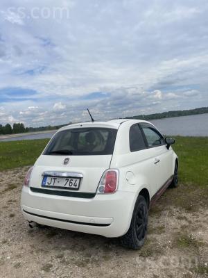 White Fiat 500 2008 in Ogre, with an engine capacity of 1.20 L and mileage of 230 thousand km for 2550 €, photo 5 on AUTOMOTO.COM.LV