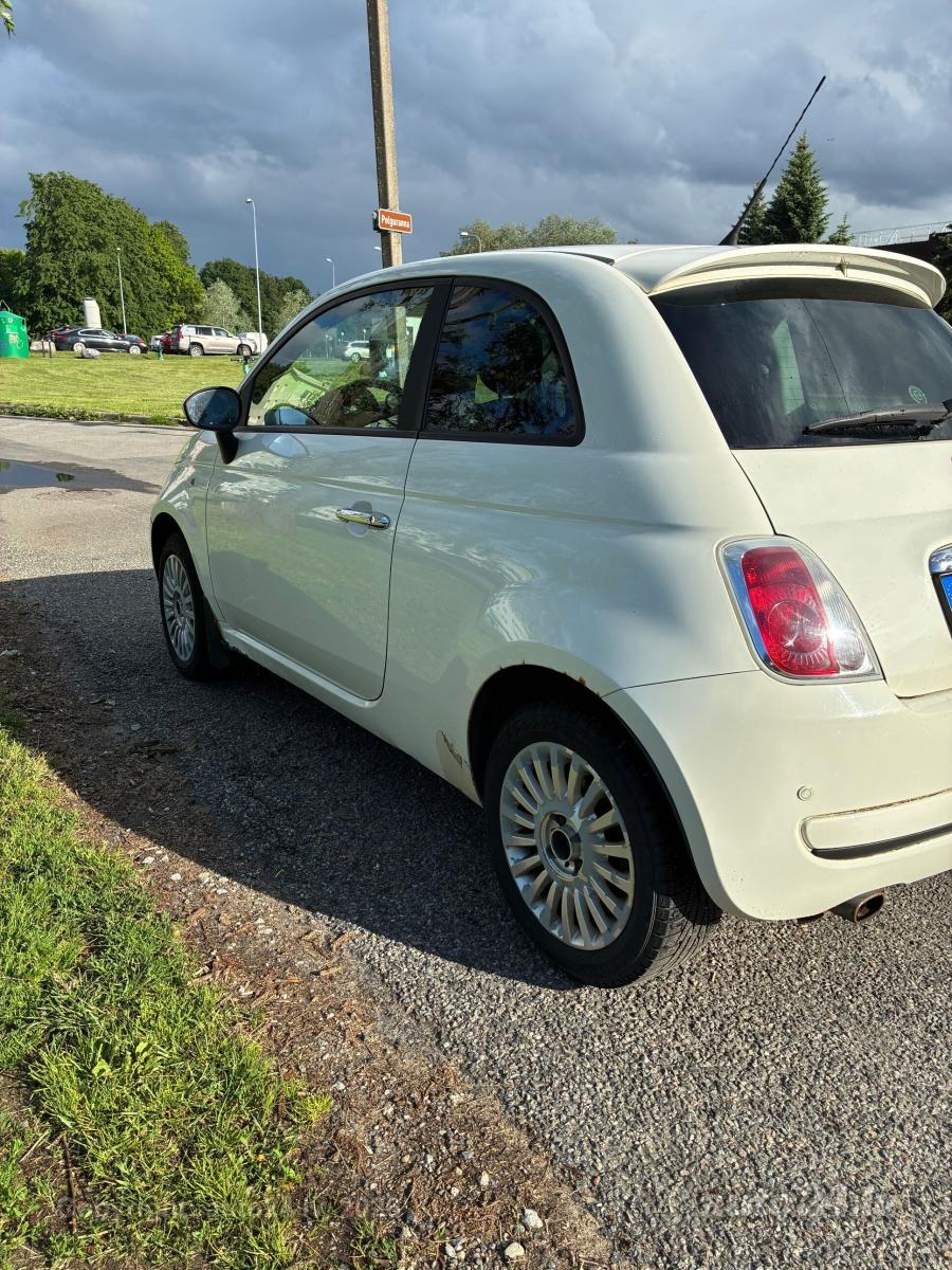 Balts Fiat 500 2008 Tallina, ar dzinēja tilpumu 1.40 L un nobraukumu 145 tūkst. km par 1499 €, foto 3 vietnē AUTOMOTO.COM.LV