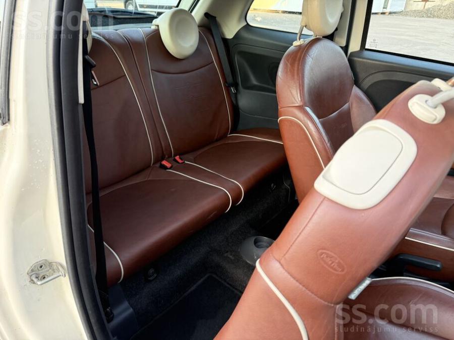 White Fiat 500 2008 in Liepaja, with an engine capacity of 1.40 L and mileage of 228 thousand km for 3525 €, photo 12 on AUTOMOTO.COM.LV