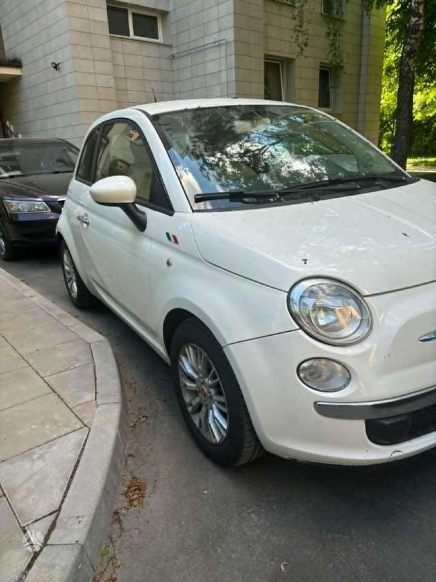 White Fiat 500 2008 in Vilnius, with an engine capacity of 1.20 L and mileage of 145 thousand km for 3200 €, photo 14 on AUTOMOTO.COM.LV