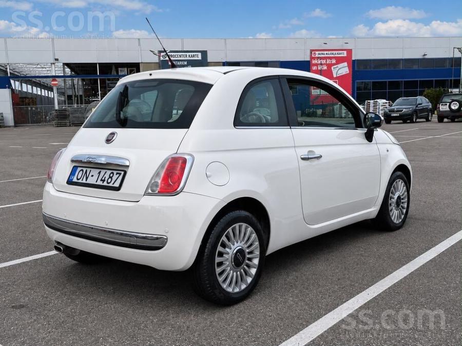 White Fiat 500 2008 in Daugavpils, with an engine capacity of 1.40 L and mileage of 0 thousand km for 3600 €, photo 4 on AUTOMOTO.COM.LV